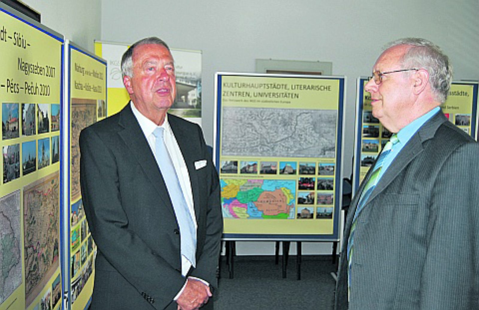 Mit dem IKGS Staat machen: Kulturstaatsminister Bernd Neumann zu Besuch ...