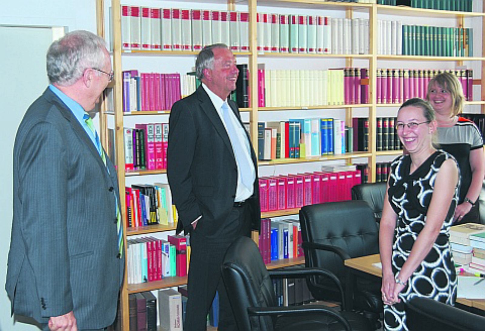 Mit dem IKGS Staat machen: Kulturstaatsminister Bernd Neumann zu Besuch ...