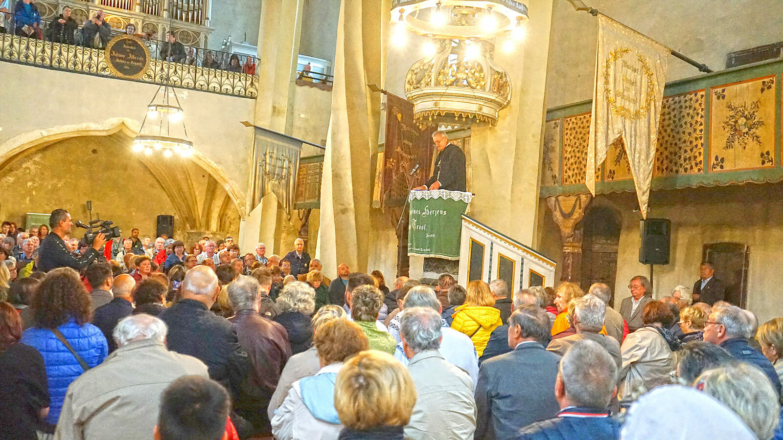 32. Sachsentreffen in Meschen: In krisenvollen Zeiten sich „zu Rat und ...
