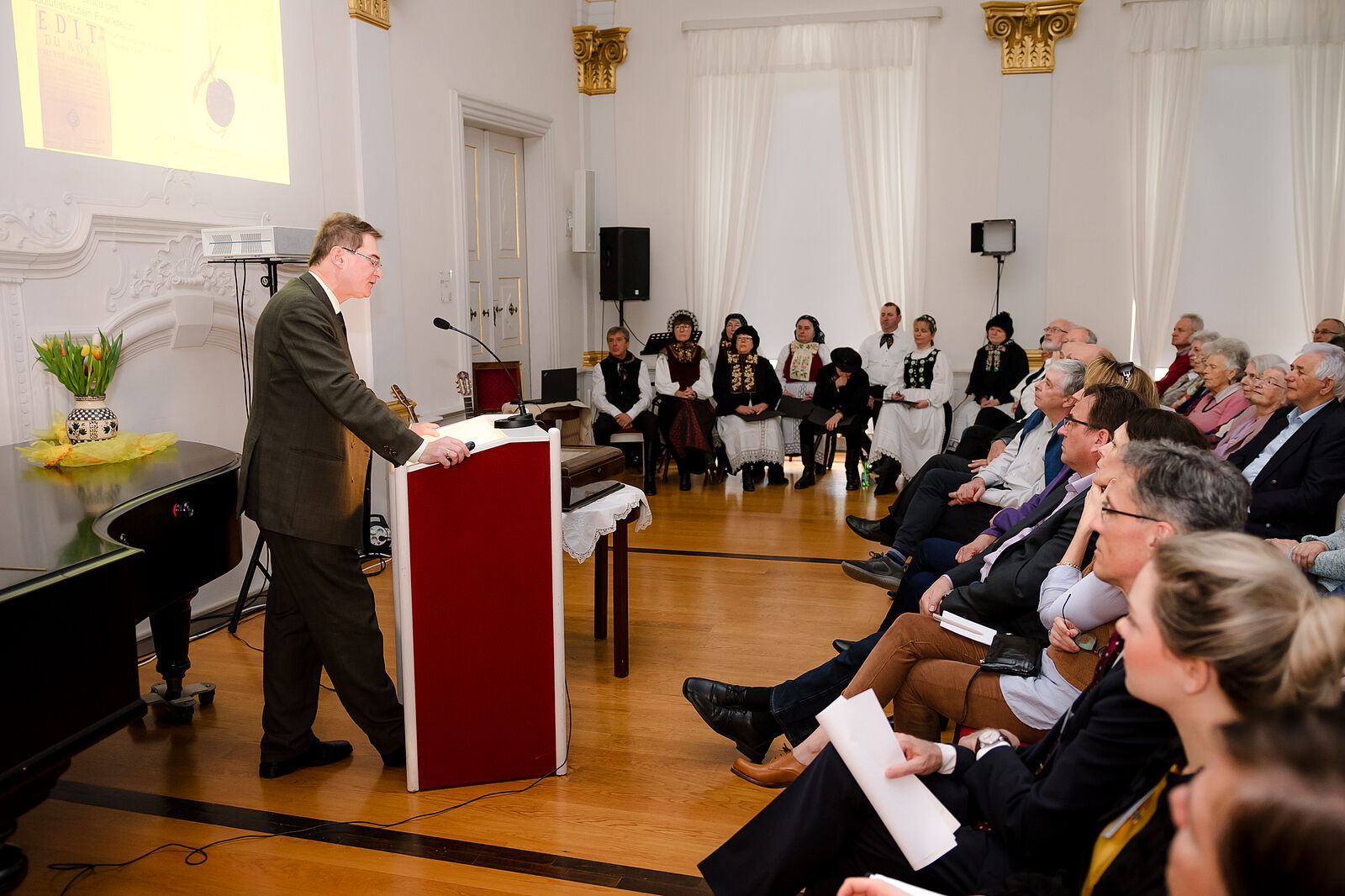 Bewegendes Kulturwochenende auf Schloss Horneck im Zeichen der Landler ...