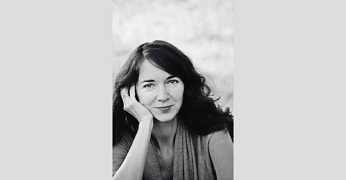 Leuchtende Schatten: Interview mit der Autorin Iris Wolff ...