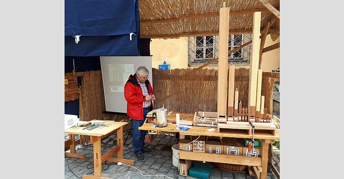 Ausstellung in Dinkelsbühl: "Alte Handwerkskunst trifft auf moderne ...