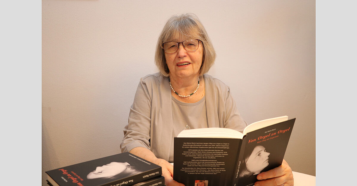 Seit 70 Jahren Dienst an der Orgel: Der Konzertorganistin, Chorleiterin ...