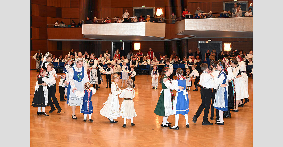 Eindrucksvolles Kulturprogramm beim 75-jährigen Jubiläum des Landesverbands Bayern in Nürnberg ...