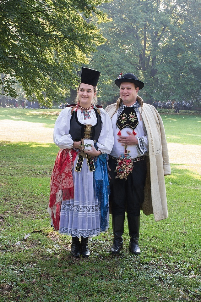 Siebenbürger Sachsen beim Festumzug zum Cannstatter Wasen - Bild Nr. 6 ...