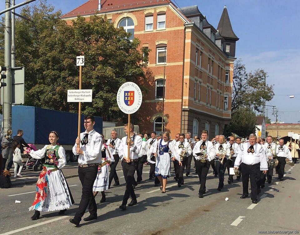 Siebenbürger Sachsen beim Festumzug zum Cannstatter Wasen - Bild Nr. 71 ...