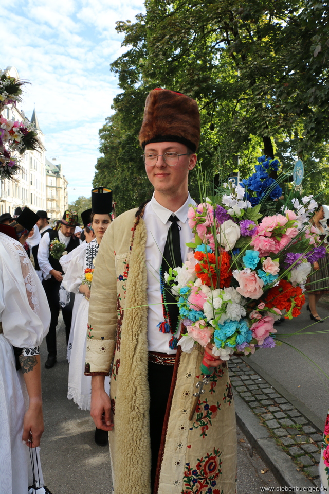 HOG Rode und Original Siebenbürger Blaskapelle München beim ...